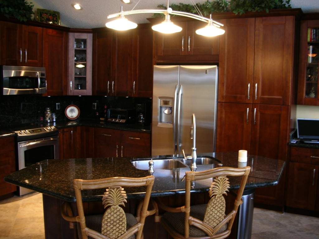 Buy Cherry Shaker Kitchen Cabinets from GEC Cabinet Depot