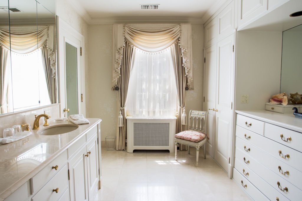 How to Keep Your Modern Bathroom Vanities Neat and Clean? - GEC Cabinet ...