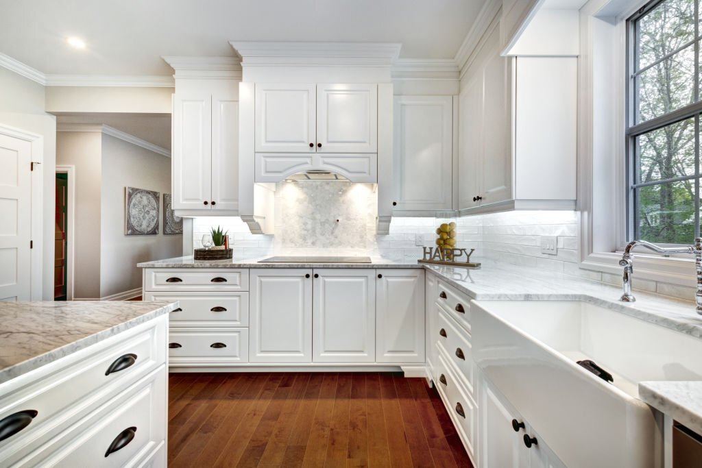 The Ultimate Guide to White Kitchen Cabinets